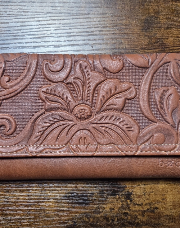 boc | Bags | Boc Wallet Tooled Leather Look | Poshmark